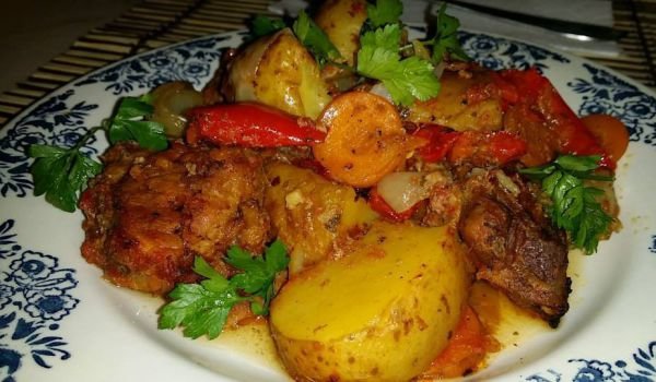 Svinjetina s povrćem: Tajna savršeno ukusnog slavonskog specijaliteta ...