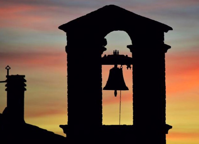 VELIKA MOĆ CRKVENIH ZVONA, ZLODUSI SE BUNE: Evo što se zapravo događa ...