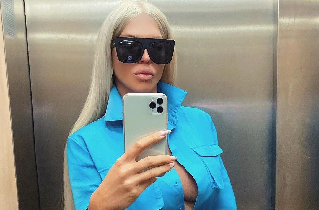 Je li to Jelena Karleuša opet isfotošopirala trbuh? Doduše, njezina ...