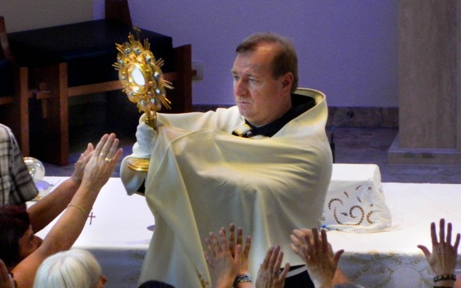 FRA IVO PAVIĆ ZA DNEVNO: O važnosti svete Mise, tom središtu života svih kršćana! - Dnevno.hr