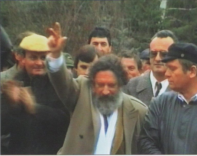 RAŠKOVIĆ NA MITINGU KRAJ VOĆINA: 'U obranu će doći deset hiljada ...