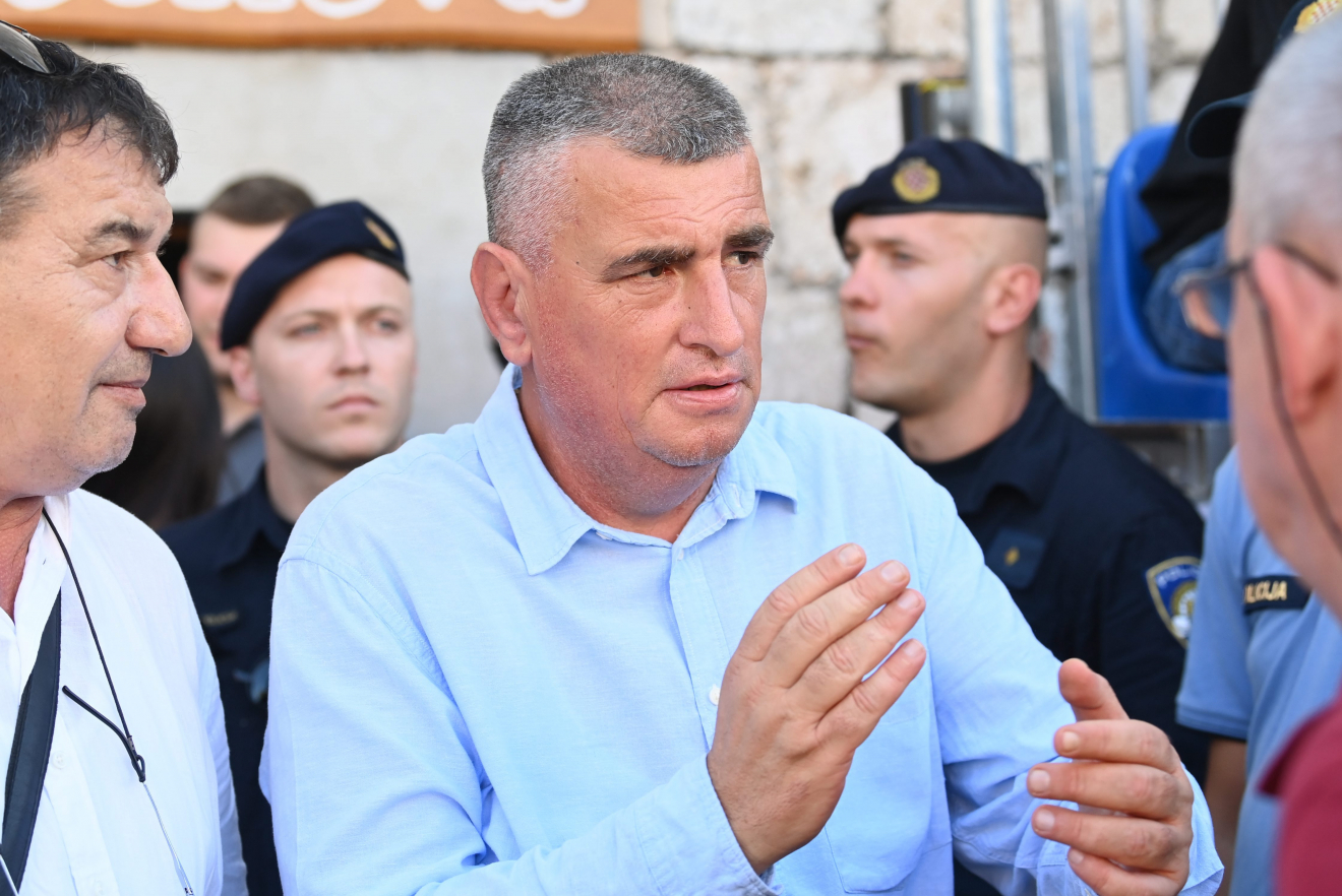 'SINOVI USTAŠA I PARTIZANA SKUPA SU BRANILI HRVATSKU' Bulj zagrmio u ...