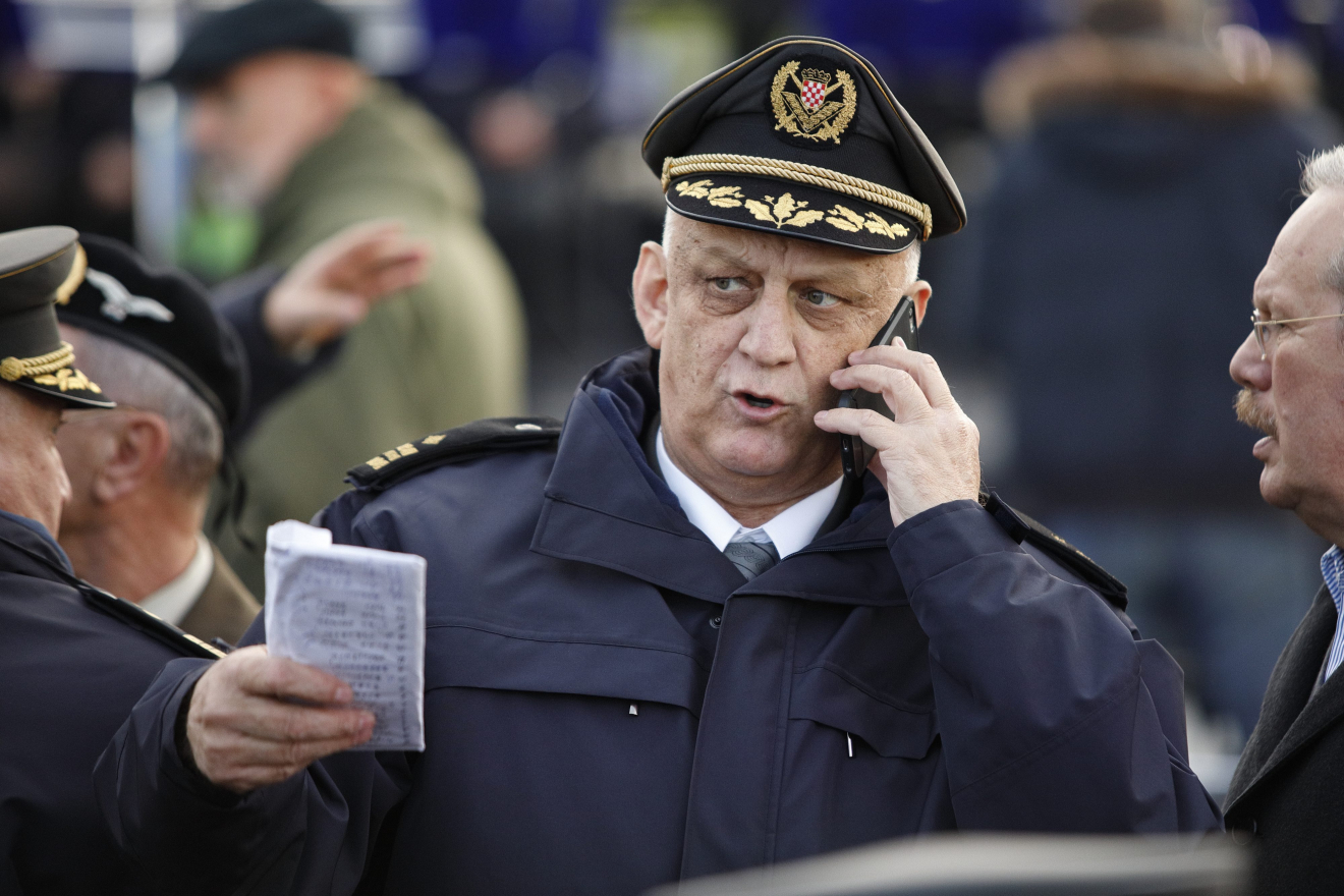 'TREBA GA ELIMINIRATI IZ JAVNOG PROSTORA'! Rojs počeo jako ići na živce ...