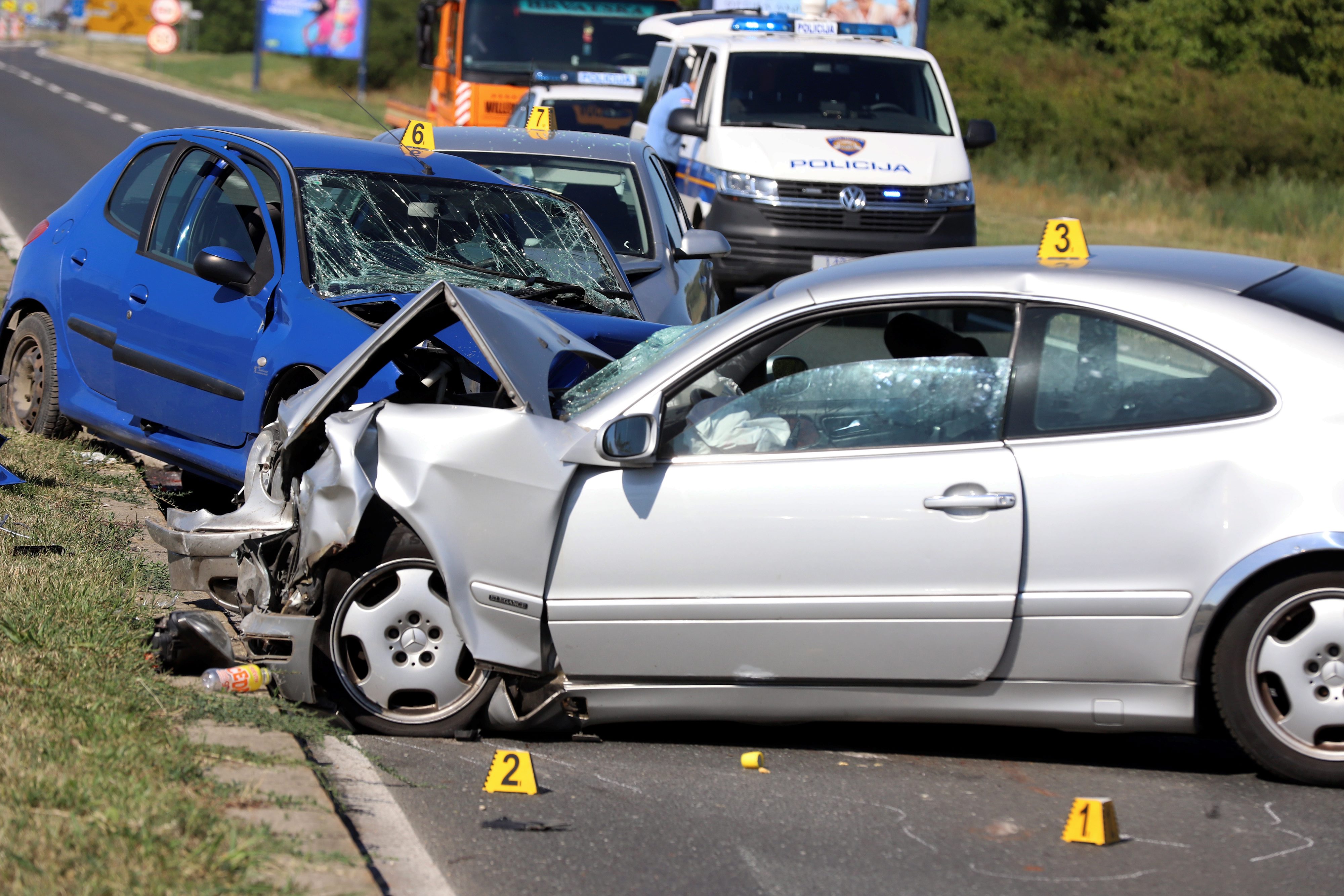 KRŠ I LOM KOD VARAŽDINA! U teškoj prometnoj nesreći sudarila se tri vozila: Više je ljudi ...