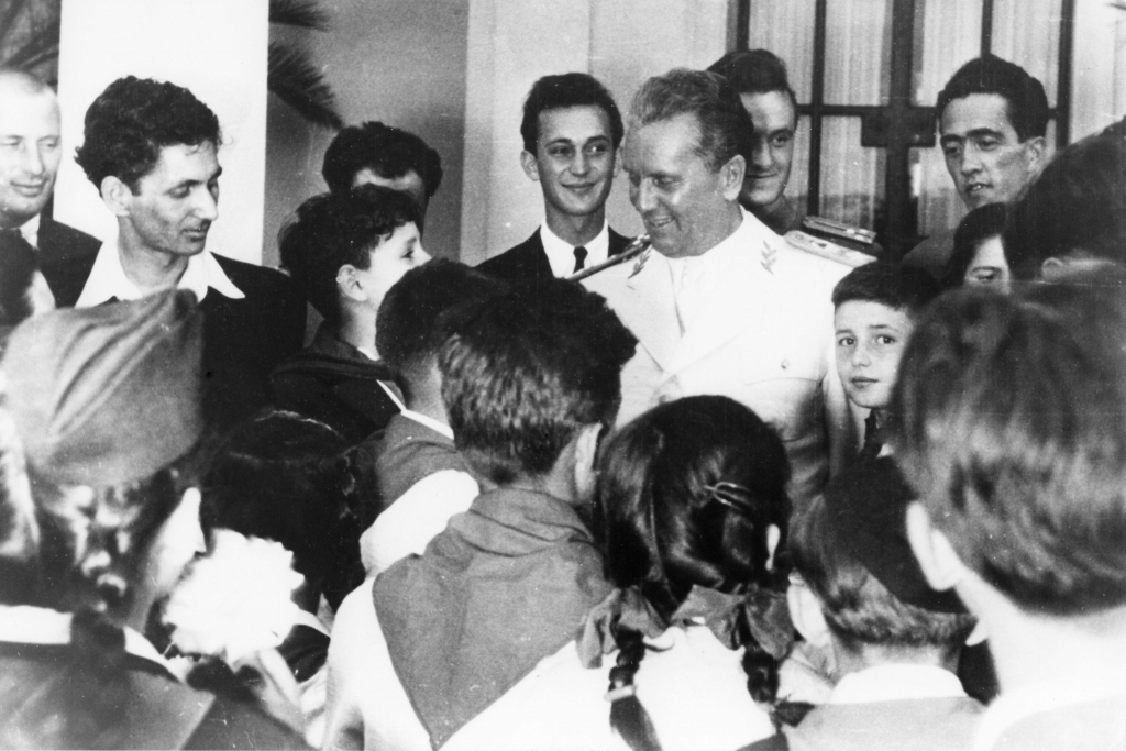 OVO DJELO BI TREBAO PROČITATI SVAKI JUGONOSTALGIČAR! Među ...