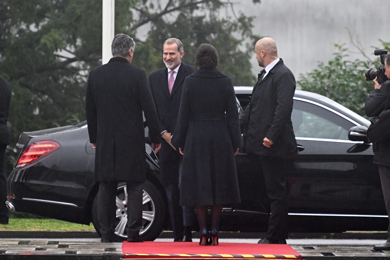 DVIJE ELEGANTNE DAME IMAJU ZAJEDNIČKU STRAST! Prva dama dočekala ...
