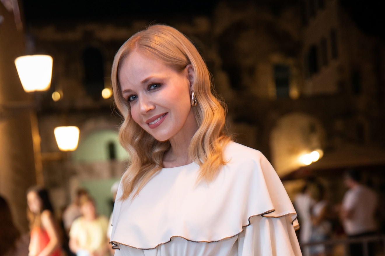 Jelena Rozga danas slavi rođendan, evo kako je izgledala na počecima karijere - Dnevno.hr