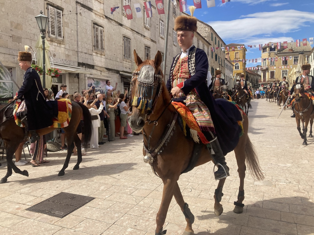 (FOTO) Zorica pobjednik Sinjske alke, Milanović održao vatren govor ...