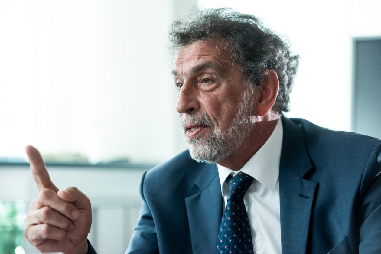 Najbogatiji ministar o njemu se ne oglašava: Problematični sin dio je ...