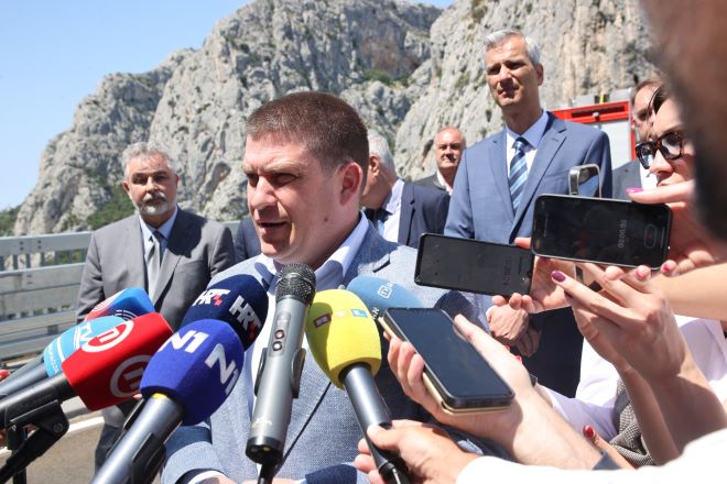 Otvoren spektakularni most iznad Cetine u Omišu: U svečanom trenutku ...